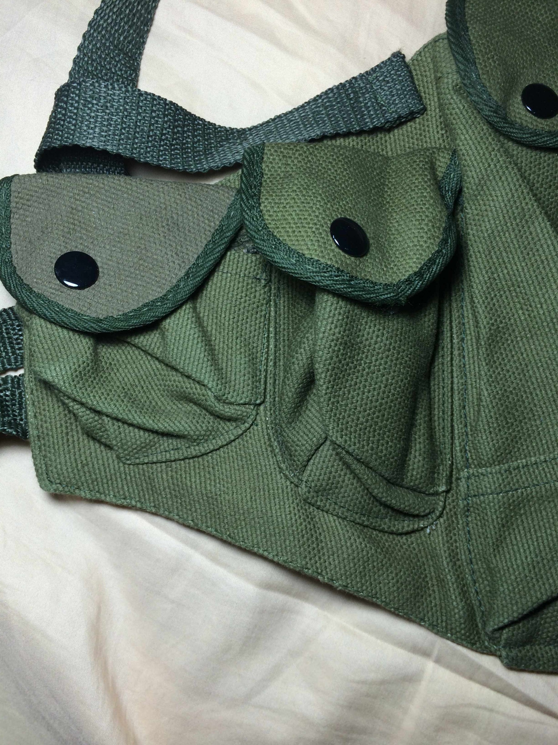 Iraqi AK Chest Rig (1990’s) | KommandoPost.com | KPS Militaria Collection