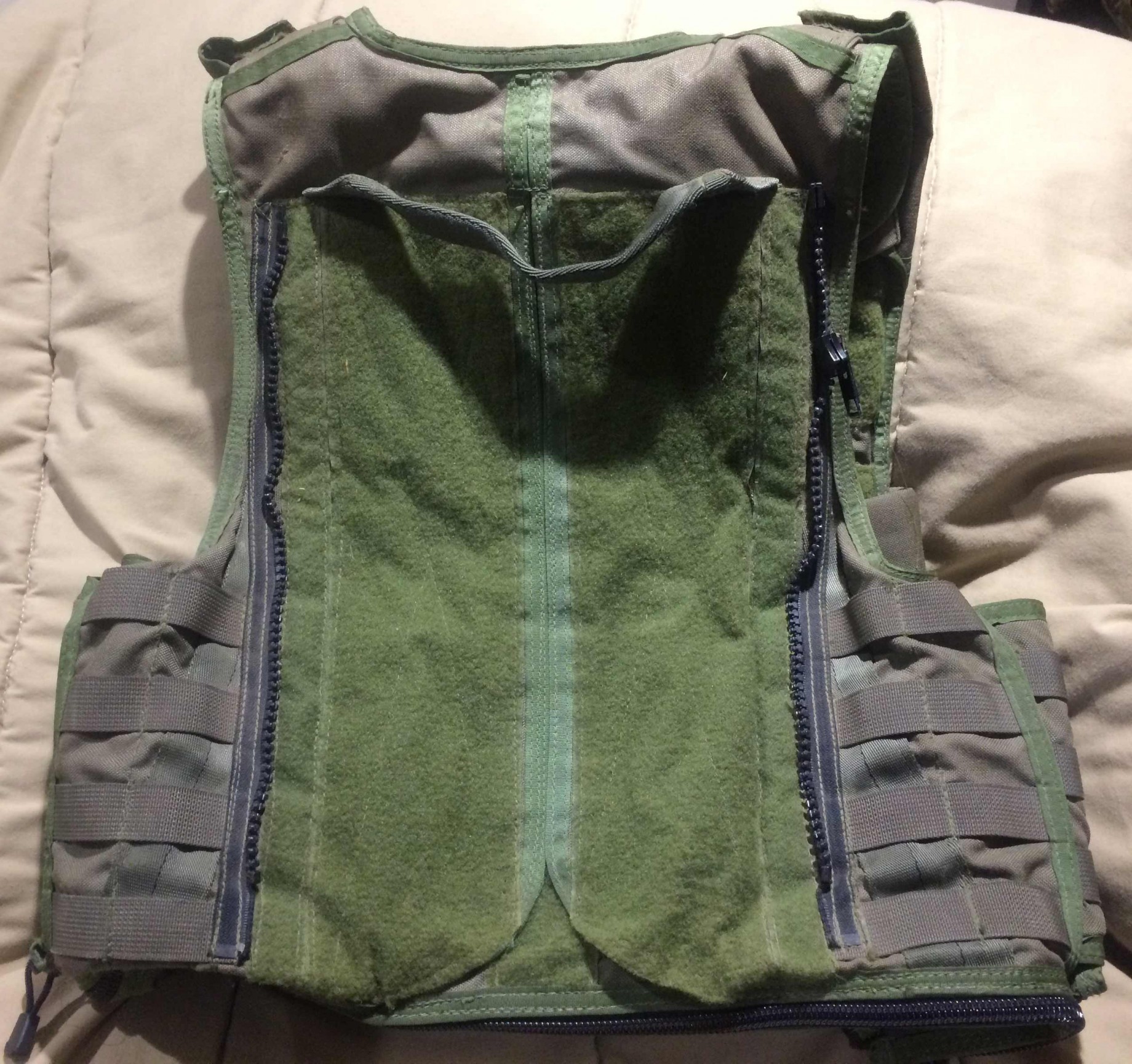 Paraclete RMV0019-05 Plate Carrier (2005-2008) | KommandoPost.com | KPS Militaria Collection