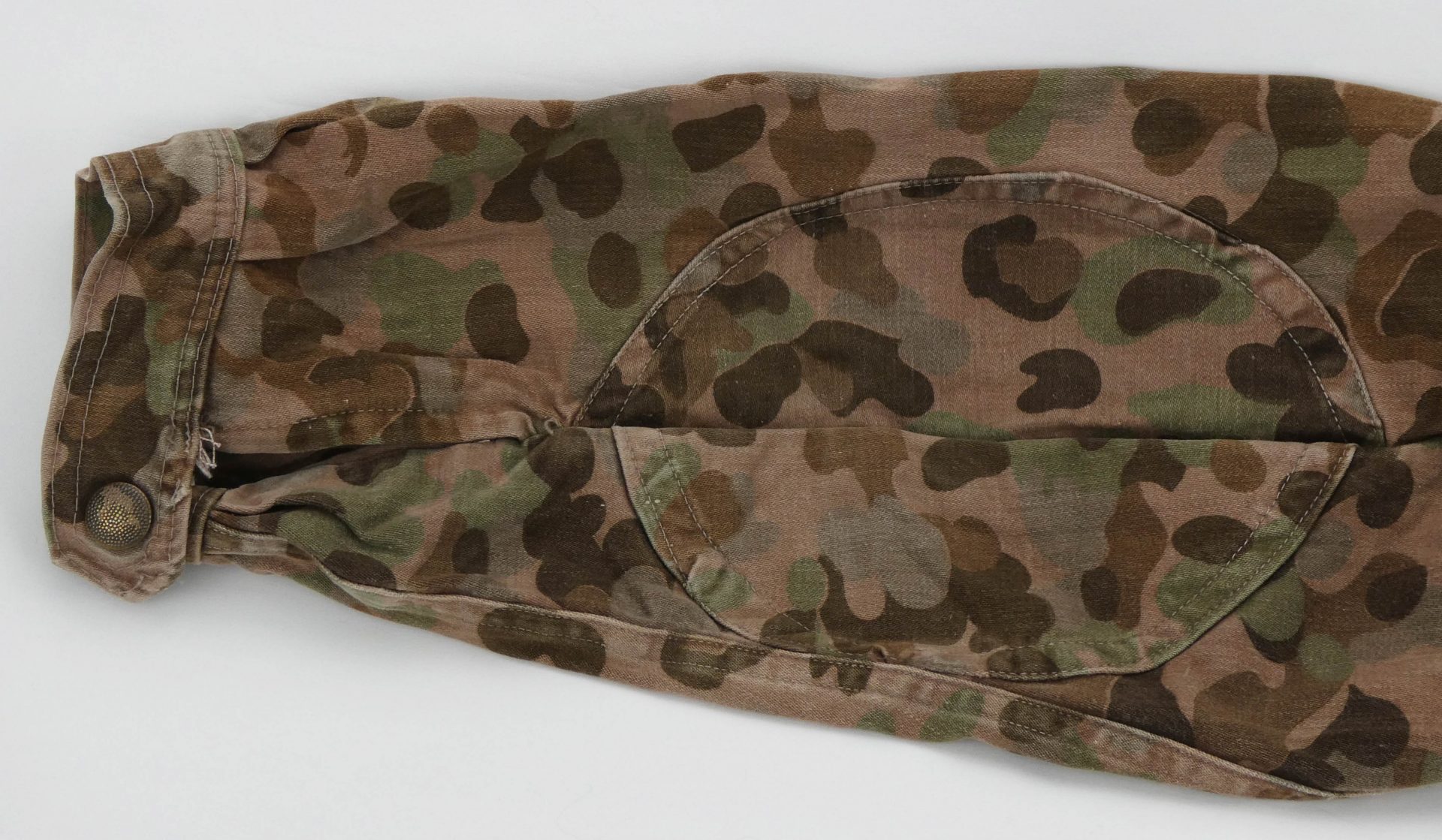 Austrian Pea Dot Camouflage (1959) | KommandoPost.com | KPS Militaria ...