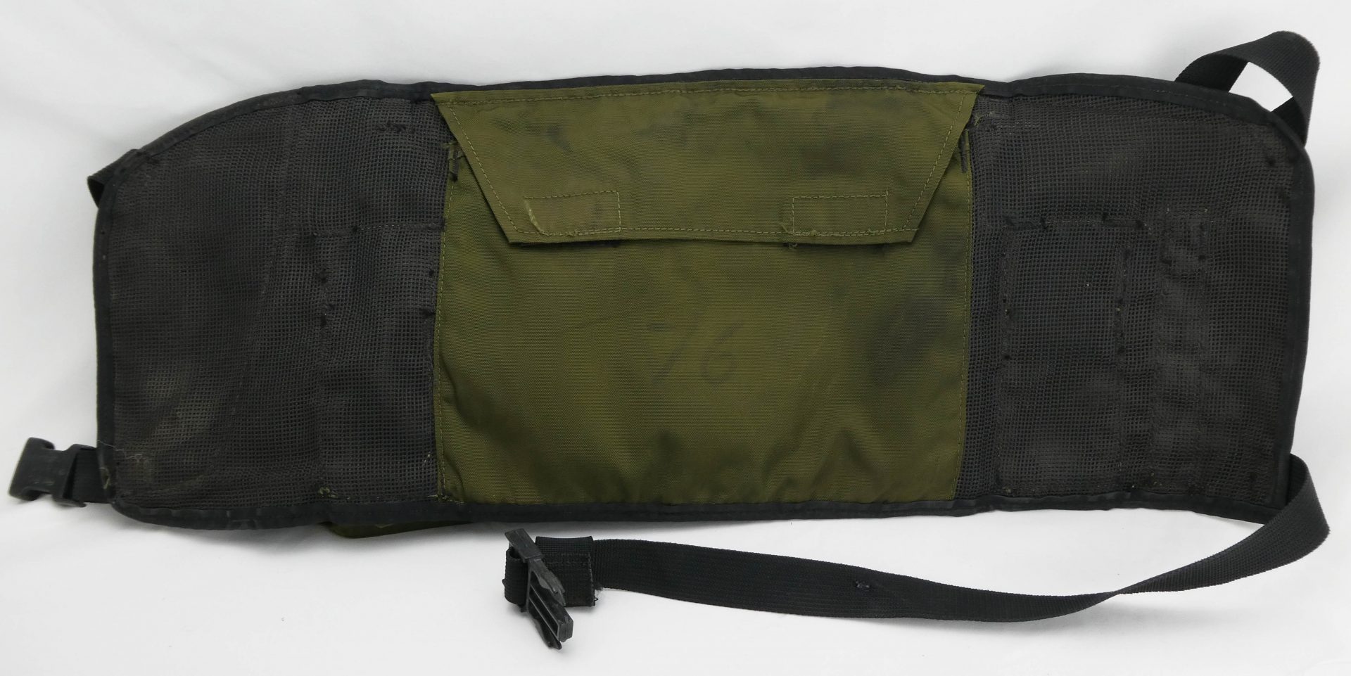 South African Niemoller R1 Chest Rig (early 1980’s) | KommandoPost.com ...