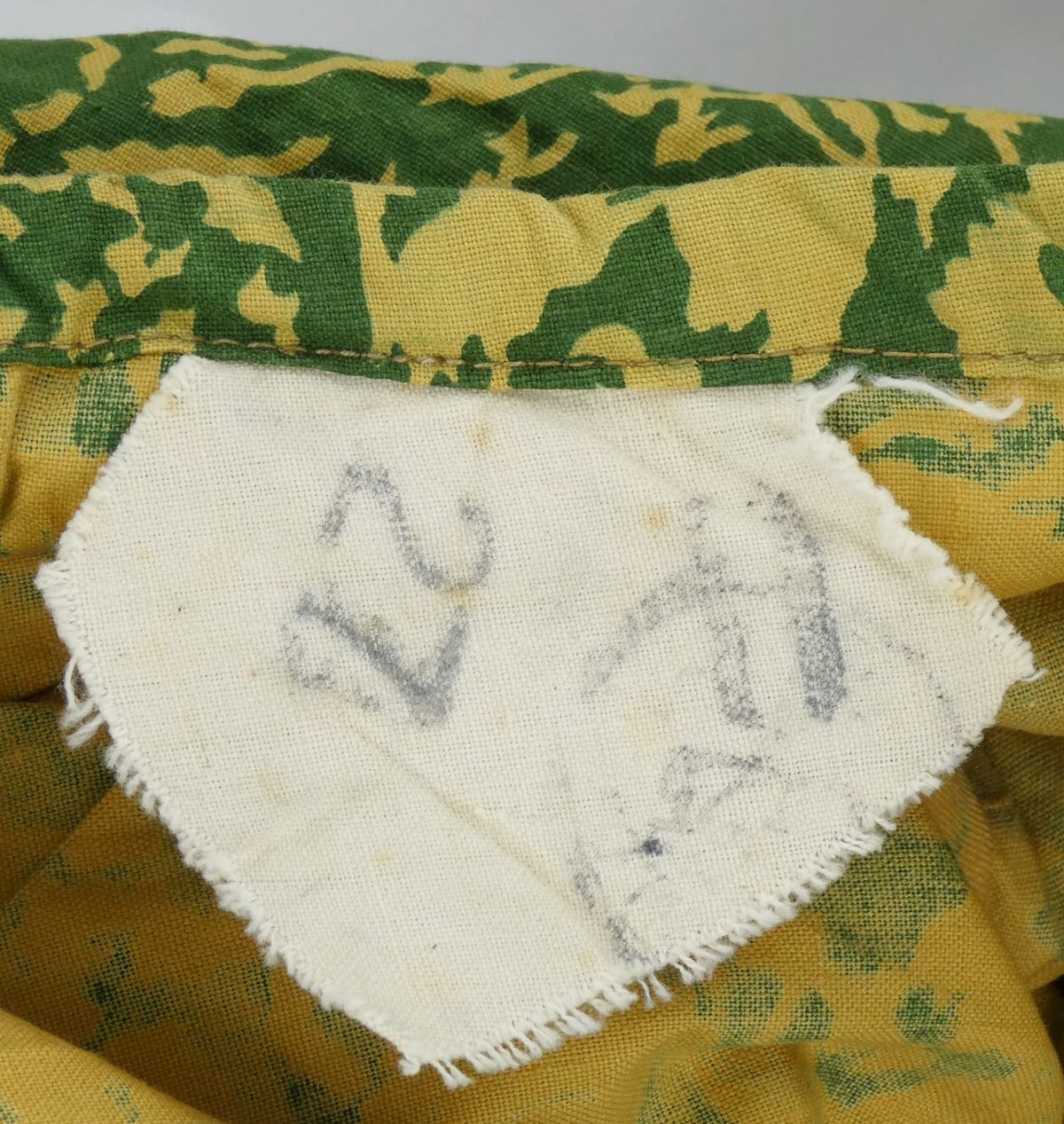 Romanian Leaf Camouflage (1980’s?) | KommandoPost.com | KPS Militaria ...