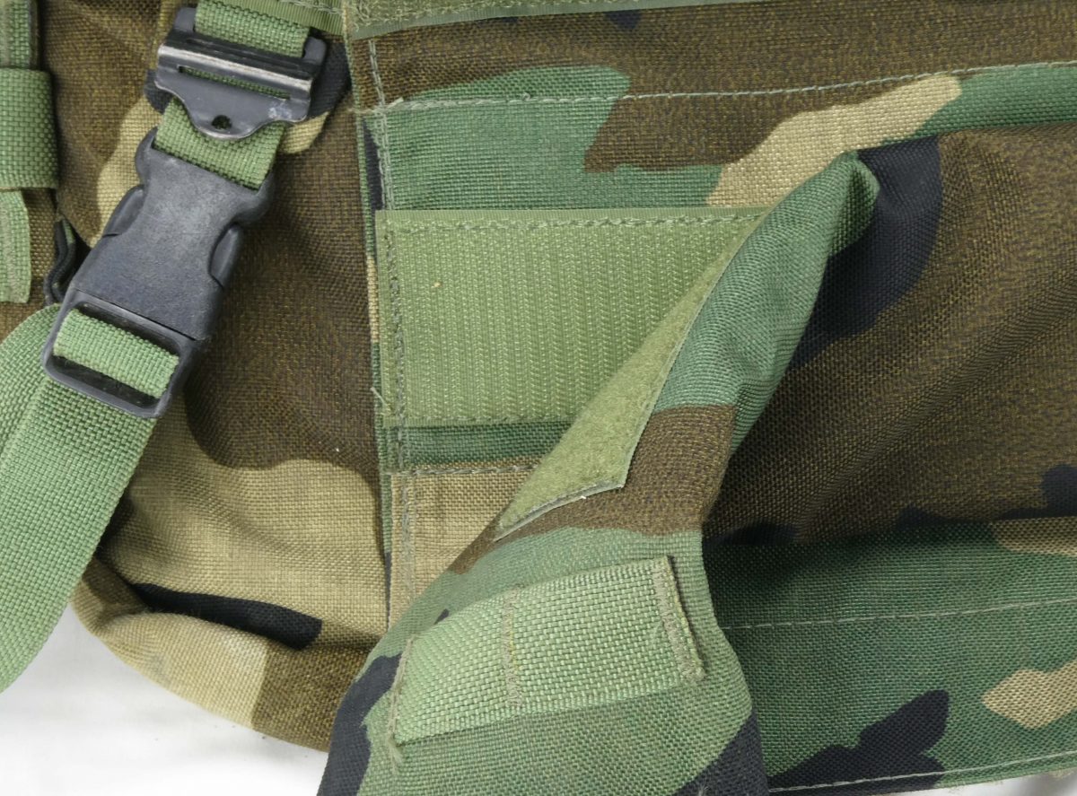 LBT-1572I EOD Bag (2002) | KommandoPost.com | KPS Militaria Collection