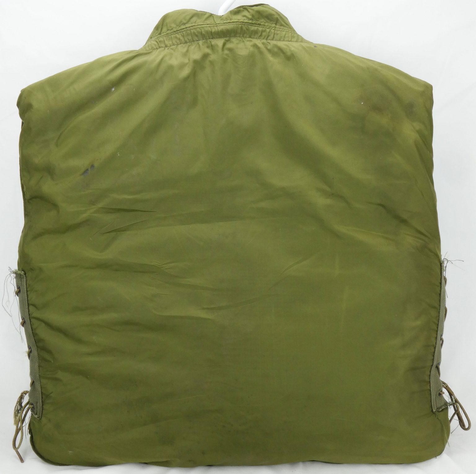 US Army M69 Flak Vest (1969) | KommandoPost.com | KPS Militaria Collection