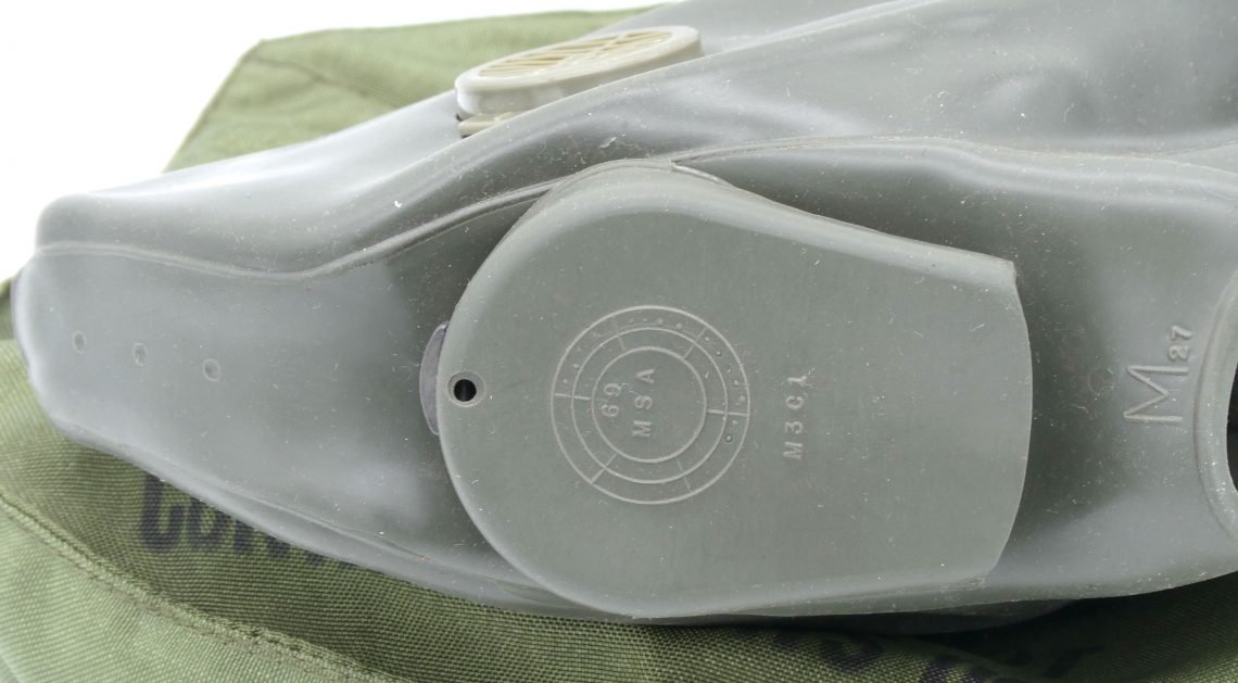 US XM28E4 Gas Mask (1969) | KommandoPost.com | KPS Militaria Collection